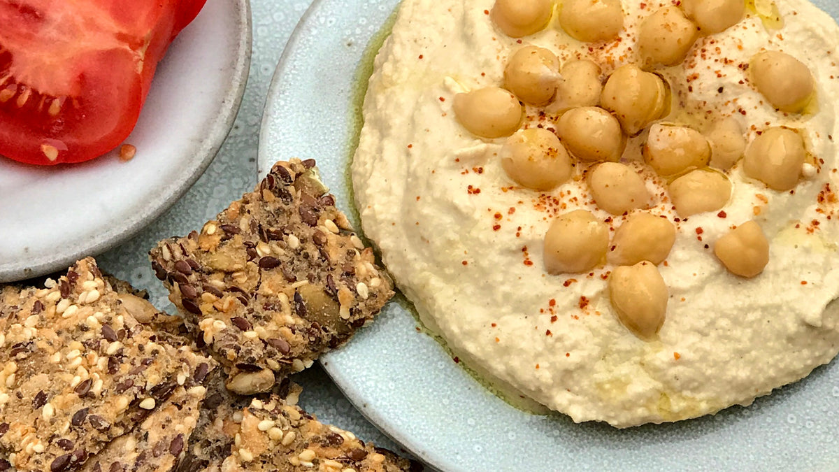 Hummus– Cult Crackers